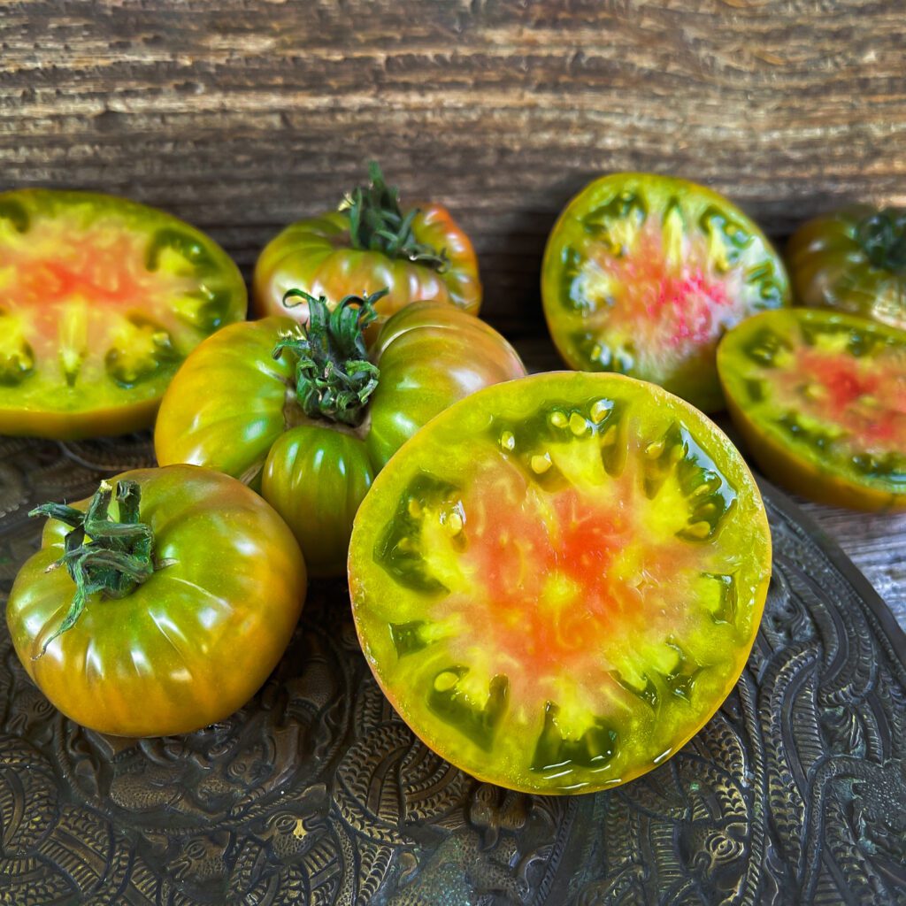 Buy Tomato Ananas Noir Seeds | She Grows Veg